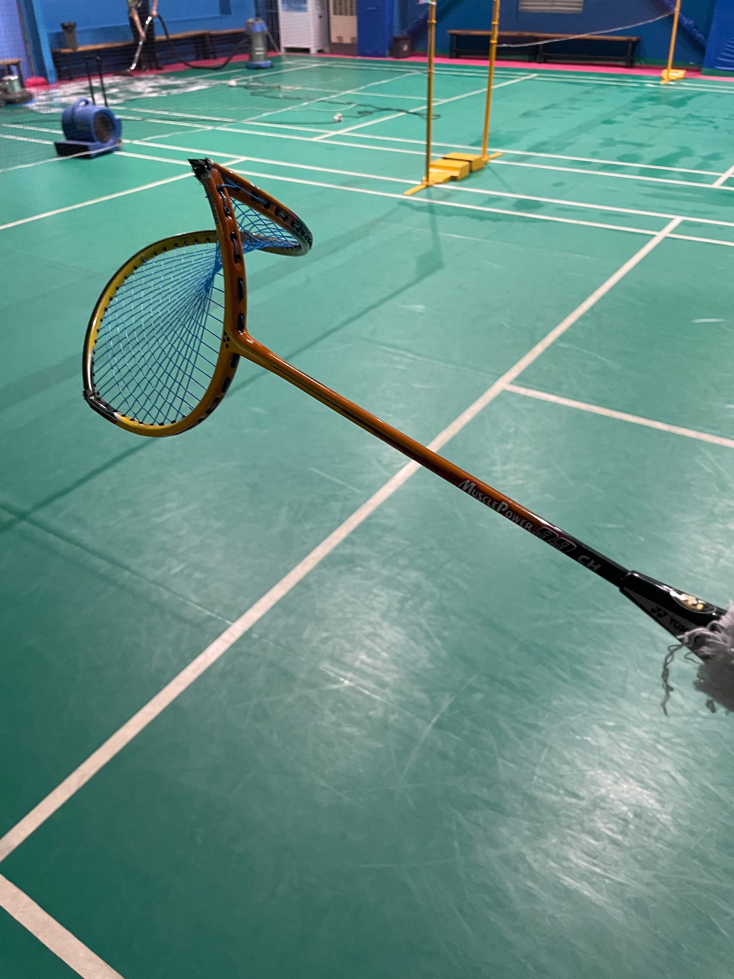 MUSCLE POWER 99 MP99 MP-99 羽毛球拍 尤尼克斯YONEX MP系列 中羽在线 badmintoncn.com